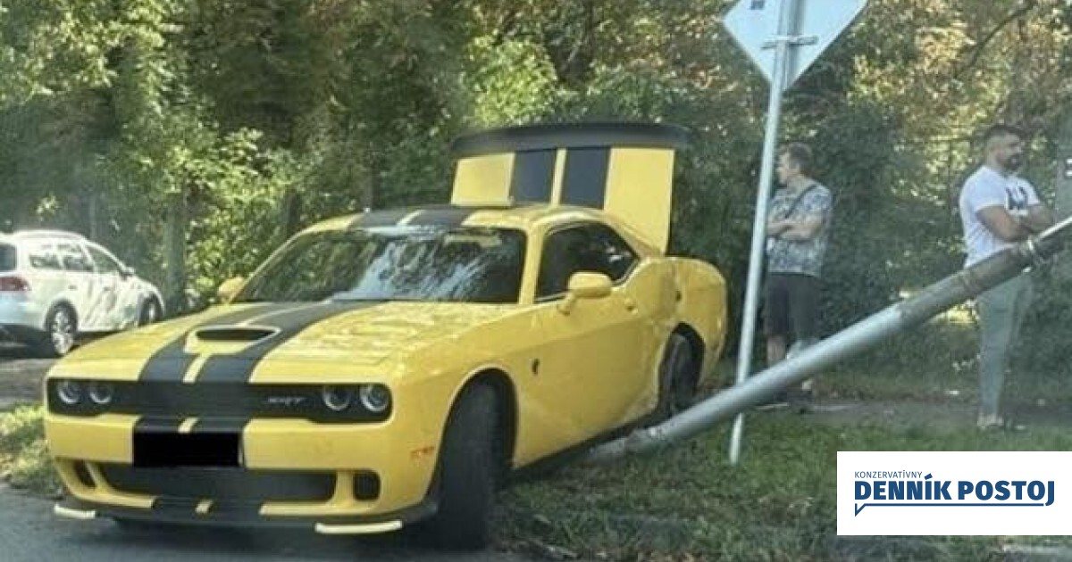 Nehoda šéfa SIS | Gašpar tvrdí, že auto má na firmu, a kritizuje ...