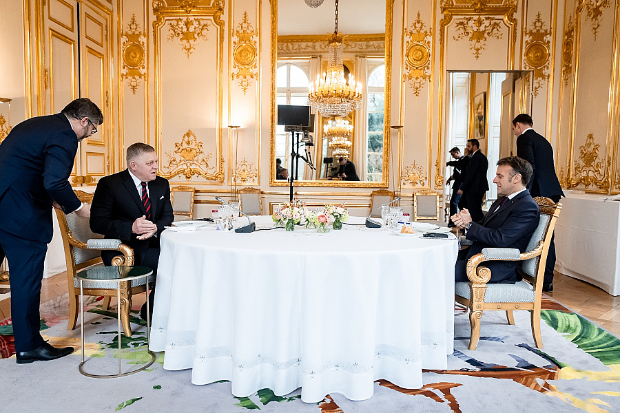 Po stretnutí v Paríži | Macron hovorí o strategickom prebudení. Fico ...